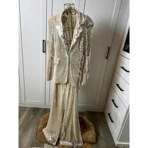 Sabrak Boutique | Jackets & Coats | Sabrak Boutique White Sequin Blazer ...